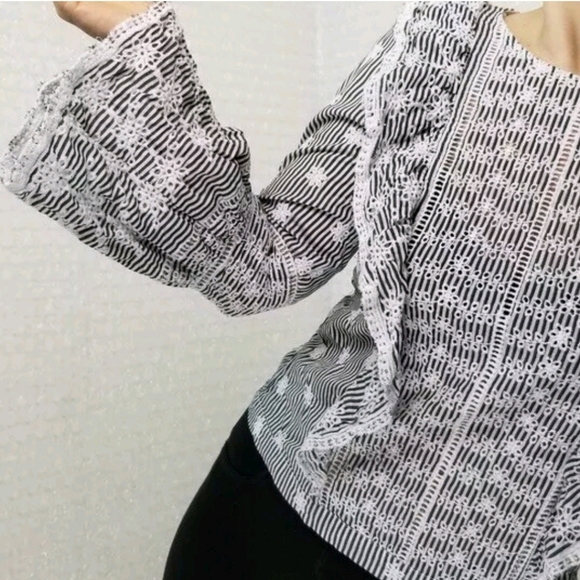 Willow & Clay | Tops | Willow Clay Peasant Blouse With Ruffles | Poshmark